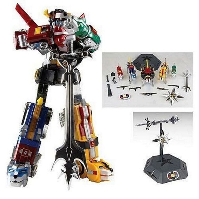 Voltron 30th Anniversary Collectors Set with Die-Cast light-Up LED's ...