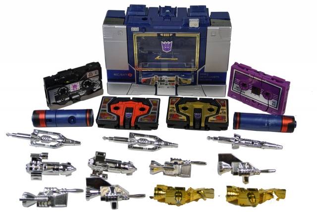 Soundwave with 4 Cassettes SDCC Exclusive | Transformers G1 Reissues ...