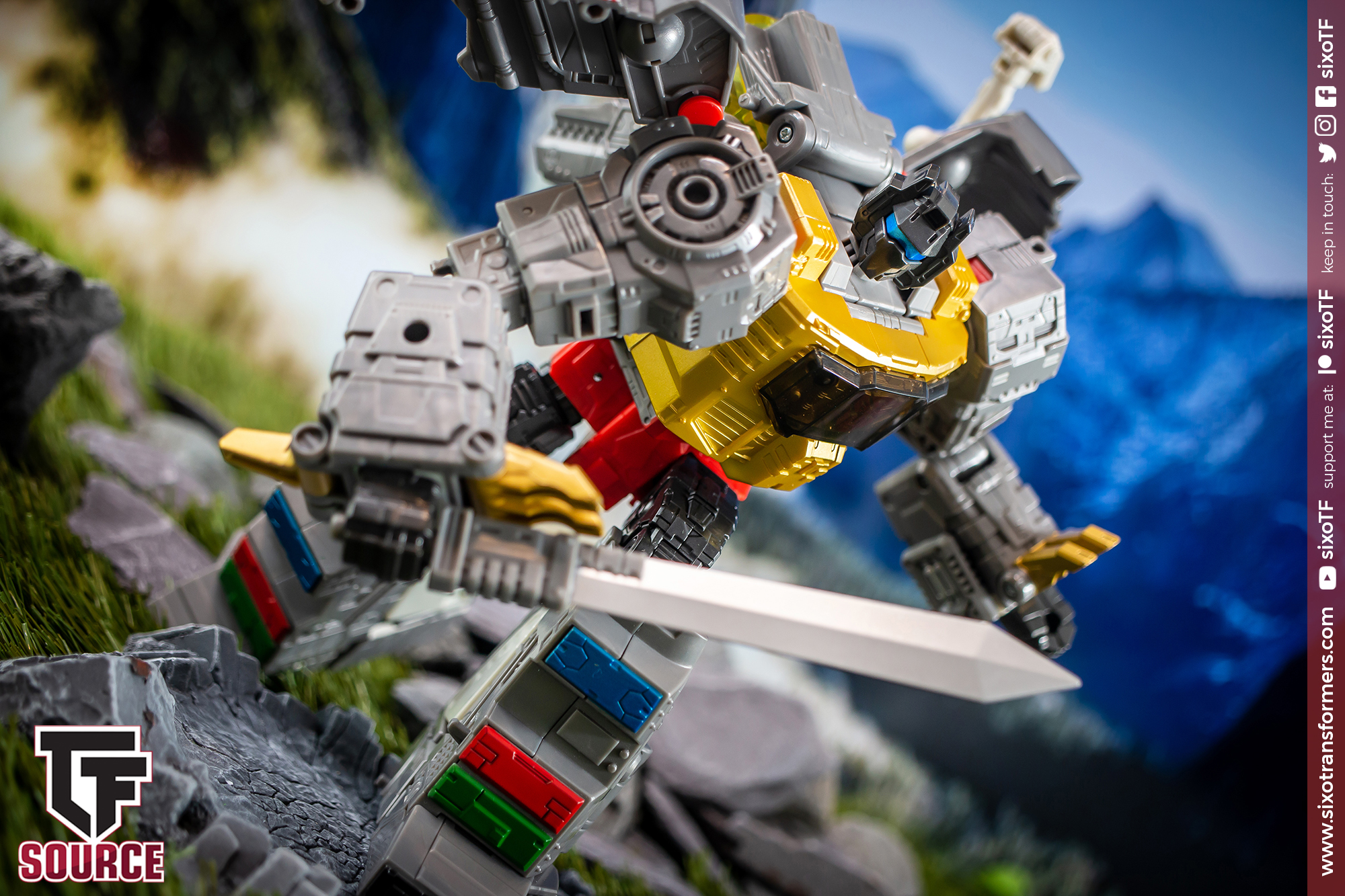 Gallery: DNA Design DK-24 upgrade kit for SS86 Grimlock