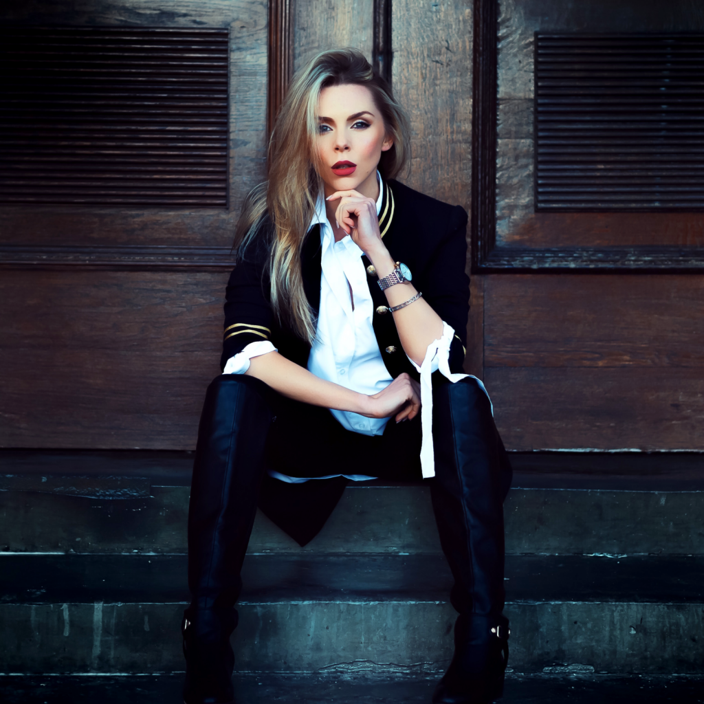 Laura Blair | The Fashion Hero