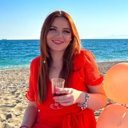 Alexandra Catenas | Romania | The Fashion Hero