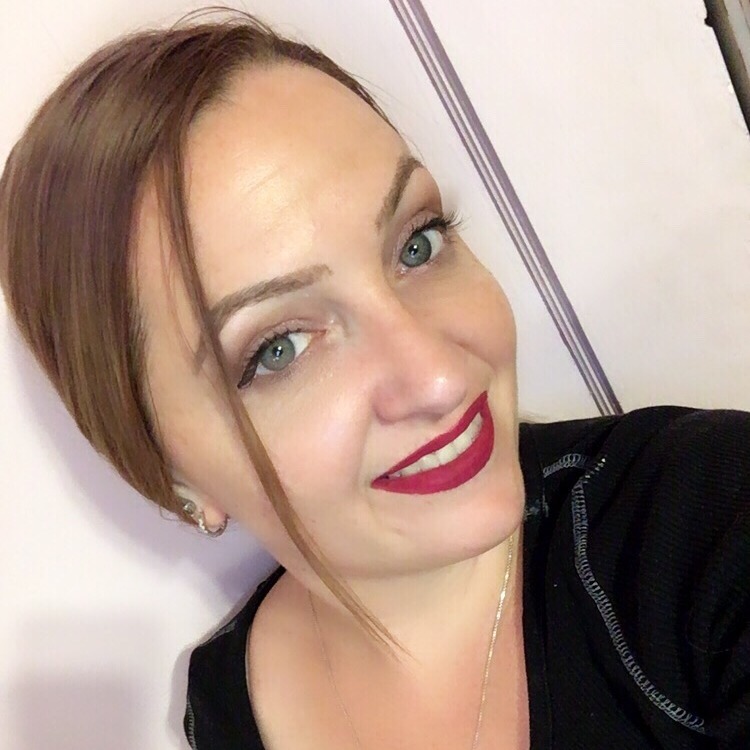 Jessica Brewer | USA | The Fashion Hero