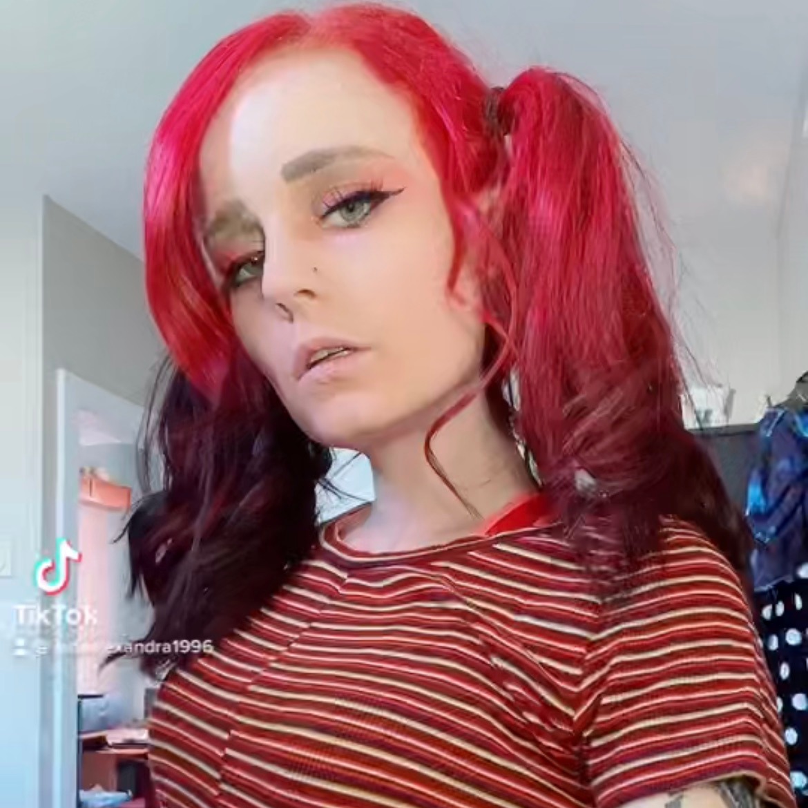 Jade Carlson | Canada | The Fashion Hero