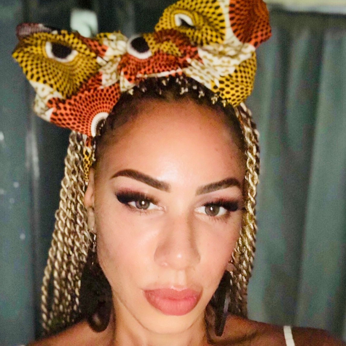 Eve Azigbo | Switzerland | The Fashion Hero