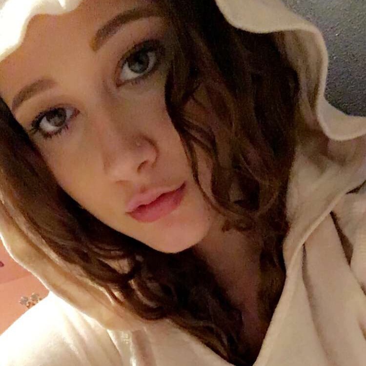 Emalee Ward | USA | The Fashion Hero