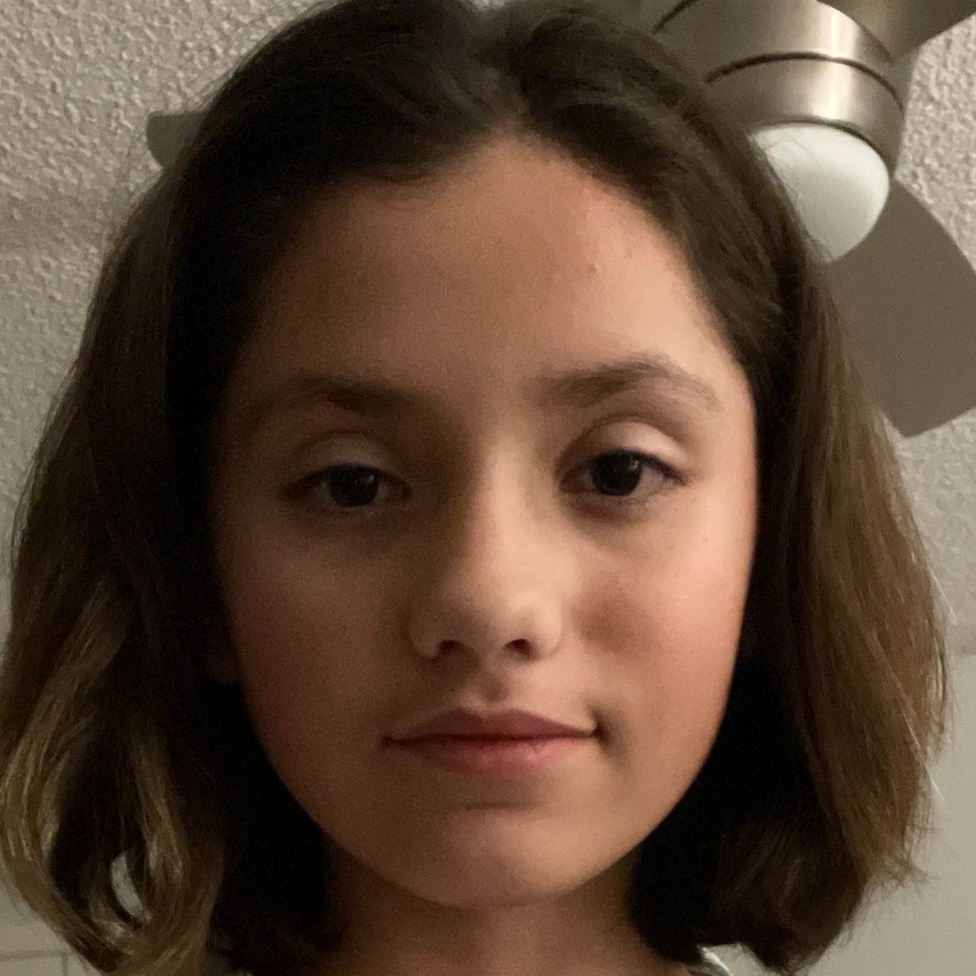 Ashlynn Gonzalez | É-U | The Fashion Hero