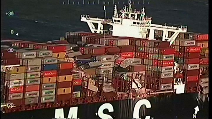 Islands hit as 270 containers fall off ship - The Morning - Sri Lanka News