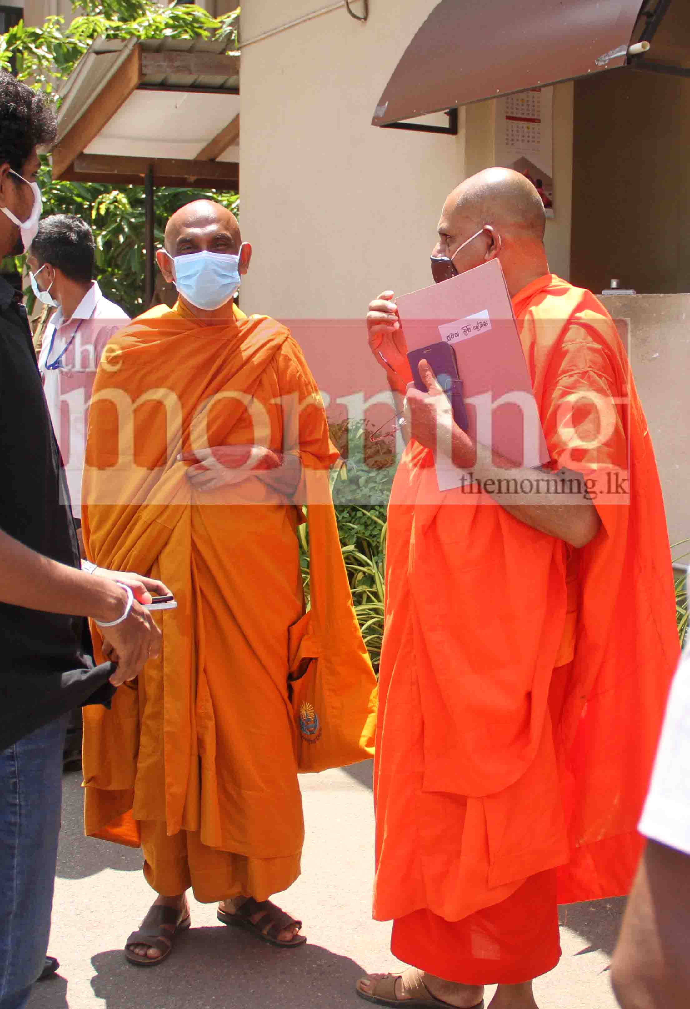 Political party representatives meet EC - The Morning - Sri Lanka News