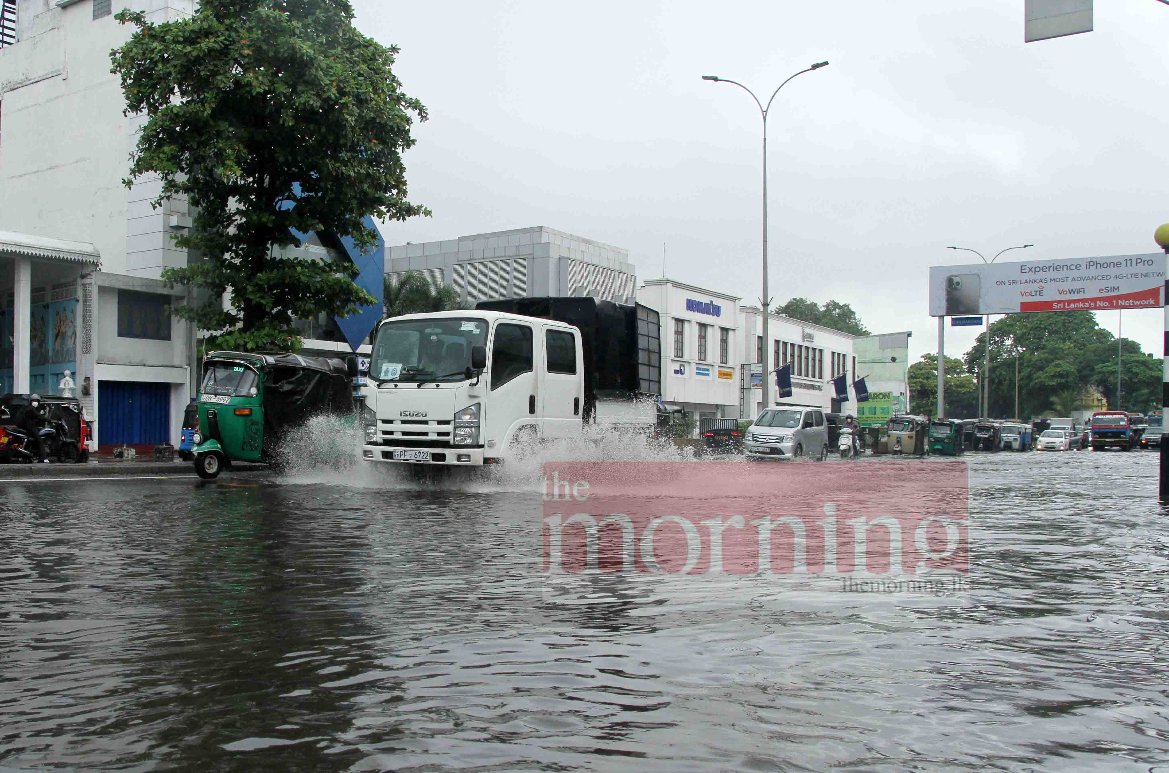 In Pictures: Roads flooded in Colombo - The Morning - Sri Lanka News