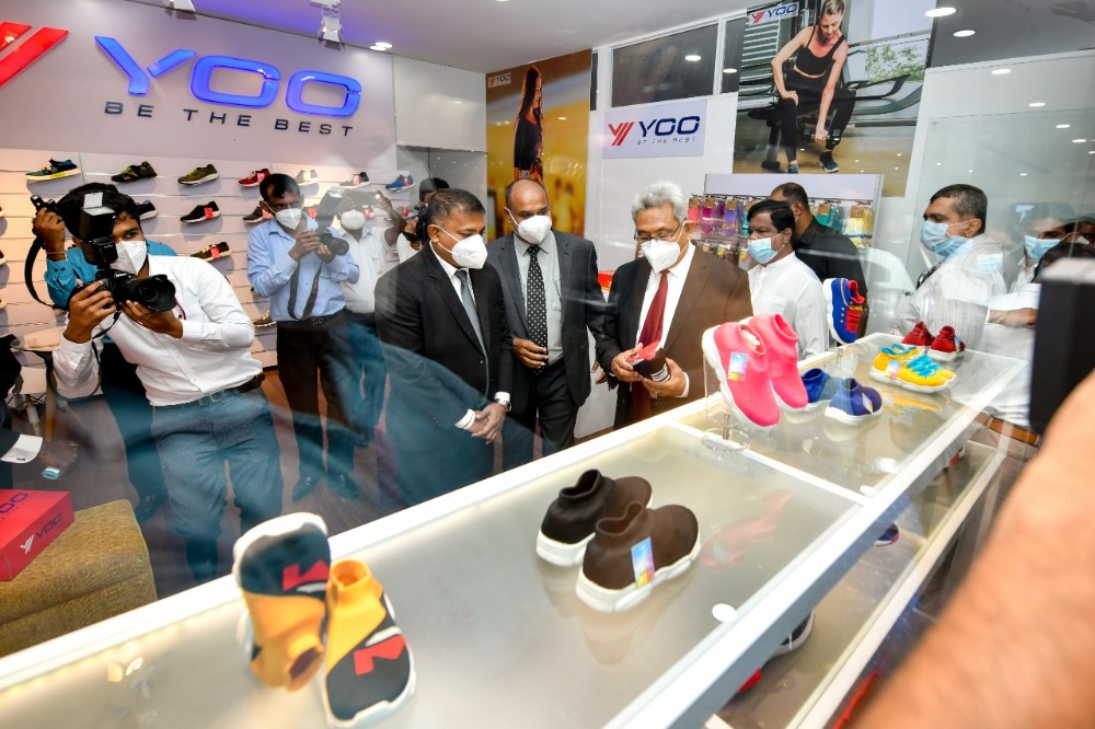President declares open first YOO shoes outlet at ‘Rajawasa’ - The ...