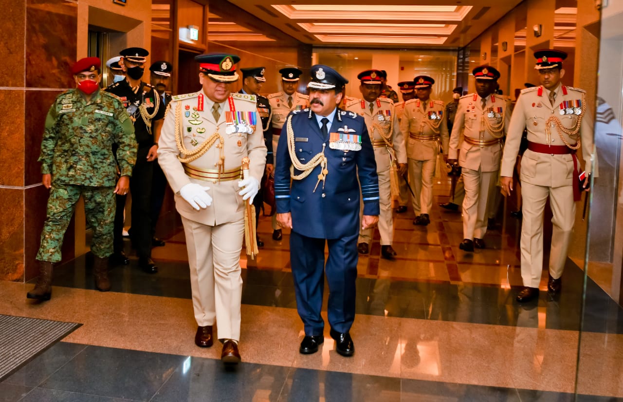 Indian Air Force Chief calls on Army Commander - The Morning - Sri ...