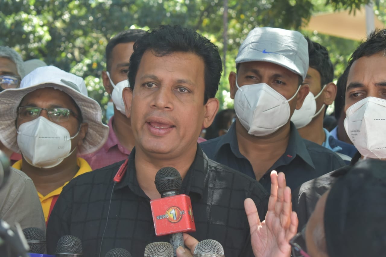 Kumudesh urges PCR testing for all arrivals - The Morning - Sri Lanka News