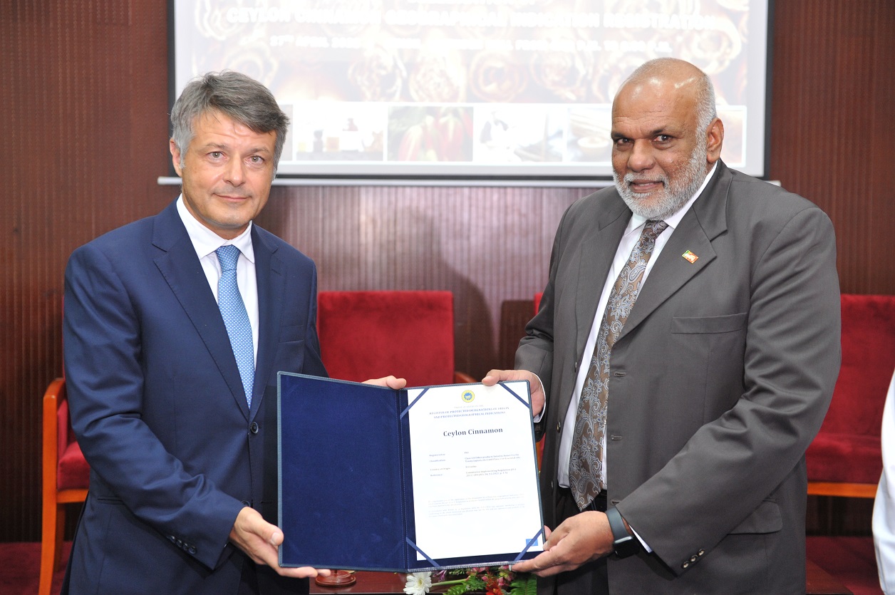 Ceylon Cinnamon becomes first SL product with GI - The Morning - Sri ...