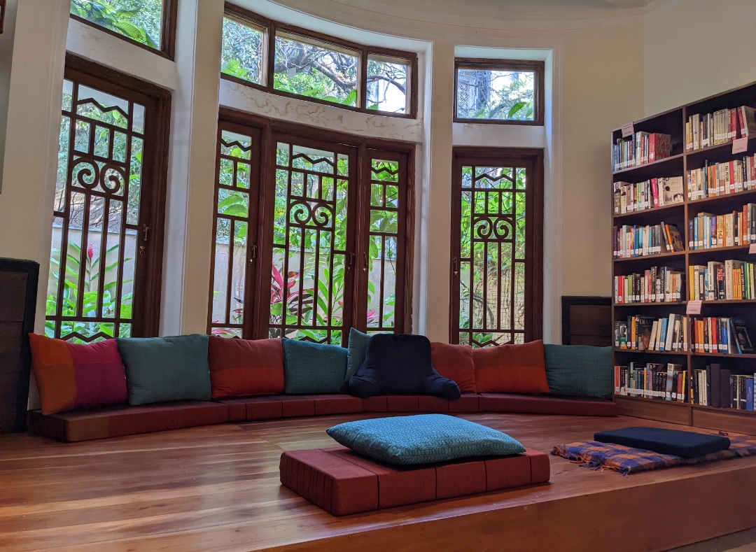 An ancestral home and a community library - Lakmahal Community Library ...