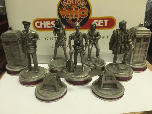danbury-mint-doctor-who-pewter-chess-set-daleks-tardis-cybermen-k9 ...