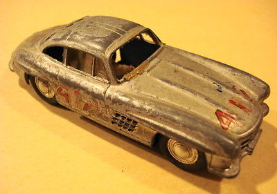 marklin-mercedes-benz-300-sl-early-diecast-model-20643 - The Old Toy Guide