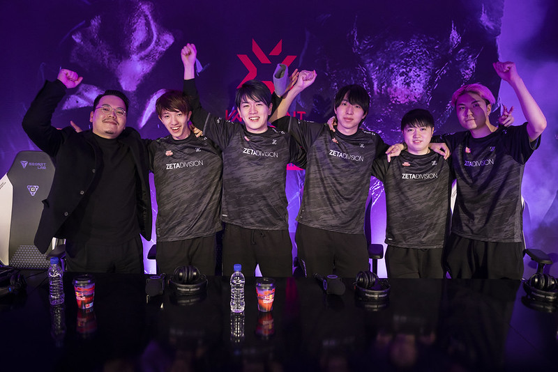 Group Stages come to an end, can OpTic Gaming and ZETA DIVISION make ...