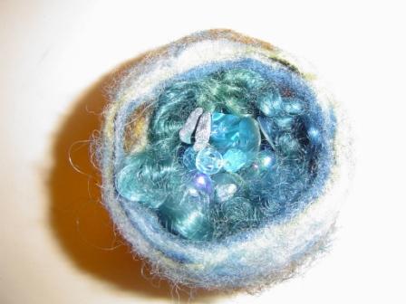 felt geodes - Threads