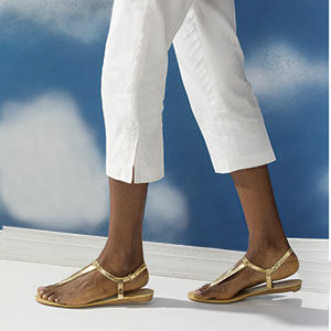 Shape a Sleeve with this Easy Fold-Over Placket - Threads