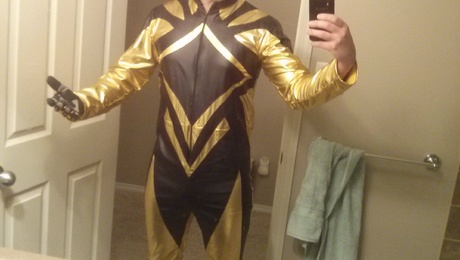 Goldust the Wrestler - Threads