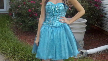 Dress for a Prom Queen - Threads