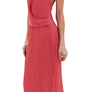 Fluid Fabrics: A Challenge for the Pros - Threads