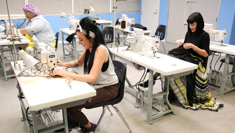 Project Runway, Season 14, Episode 12: Roll Out the Red Carpet - Threads