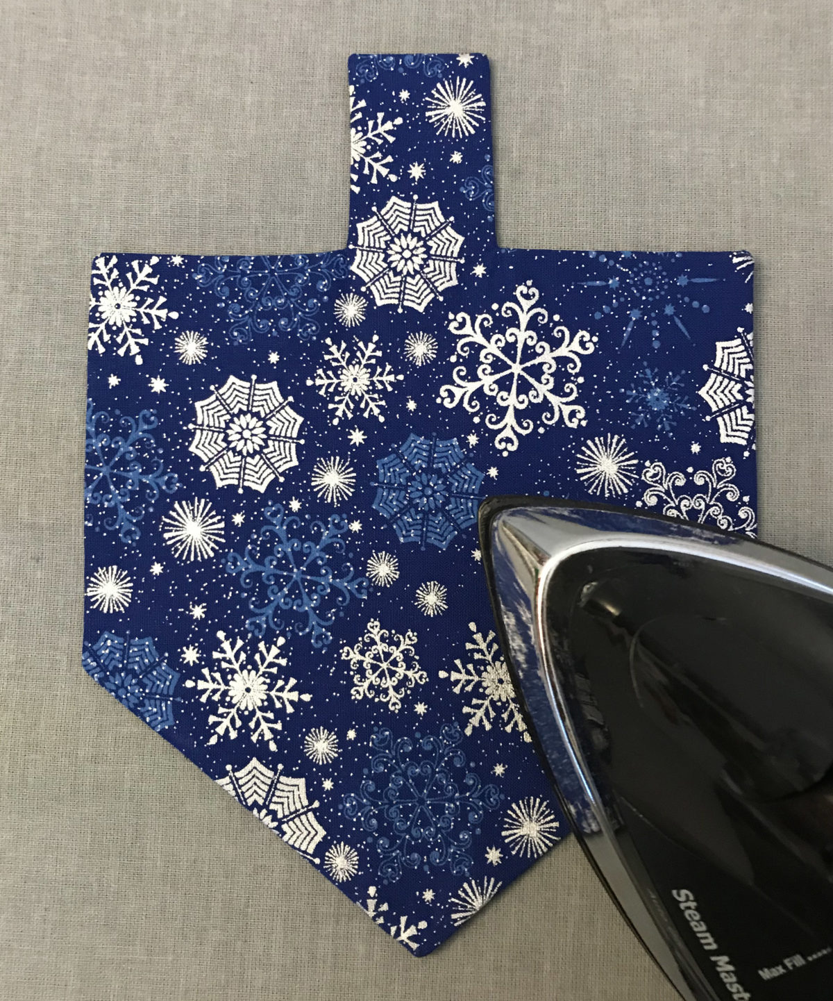 Sew a 3-D Dreidel Ornament - Threads