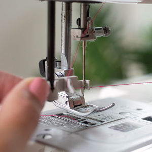 Push and Pull Needle Threaders for Hand and Machine Sewing - Threads