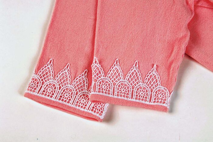 Create Lovely Lace Appliqué - Threads
