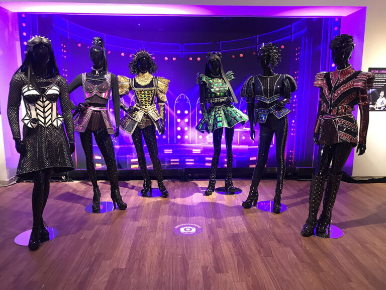 A Must-See Costume Exhibition as Broadway Shows Return - Threads