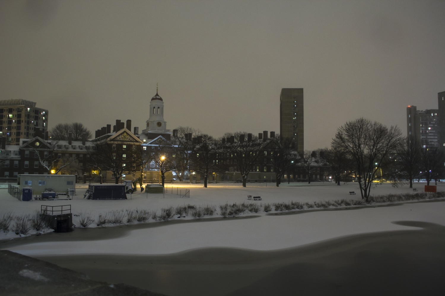 Today in Photos (12/16/2013) | News | The Harvard Crimson