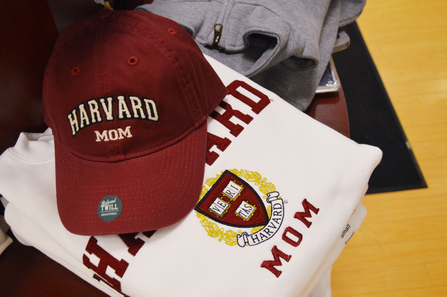 Harvard Mom Uniform | Magazine | The Harvard Crimson