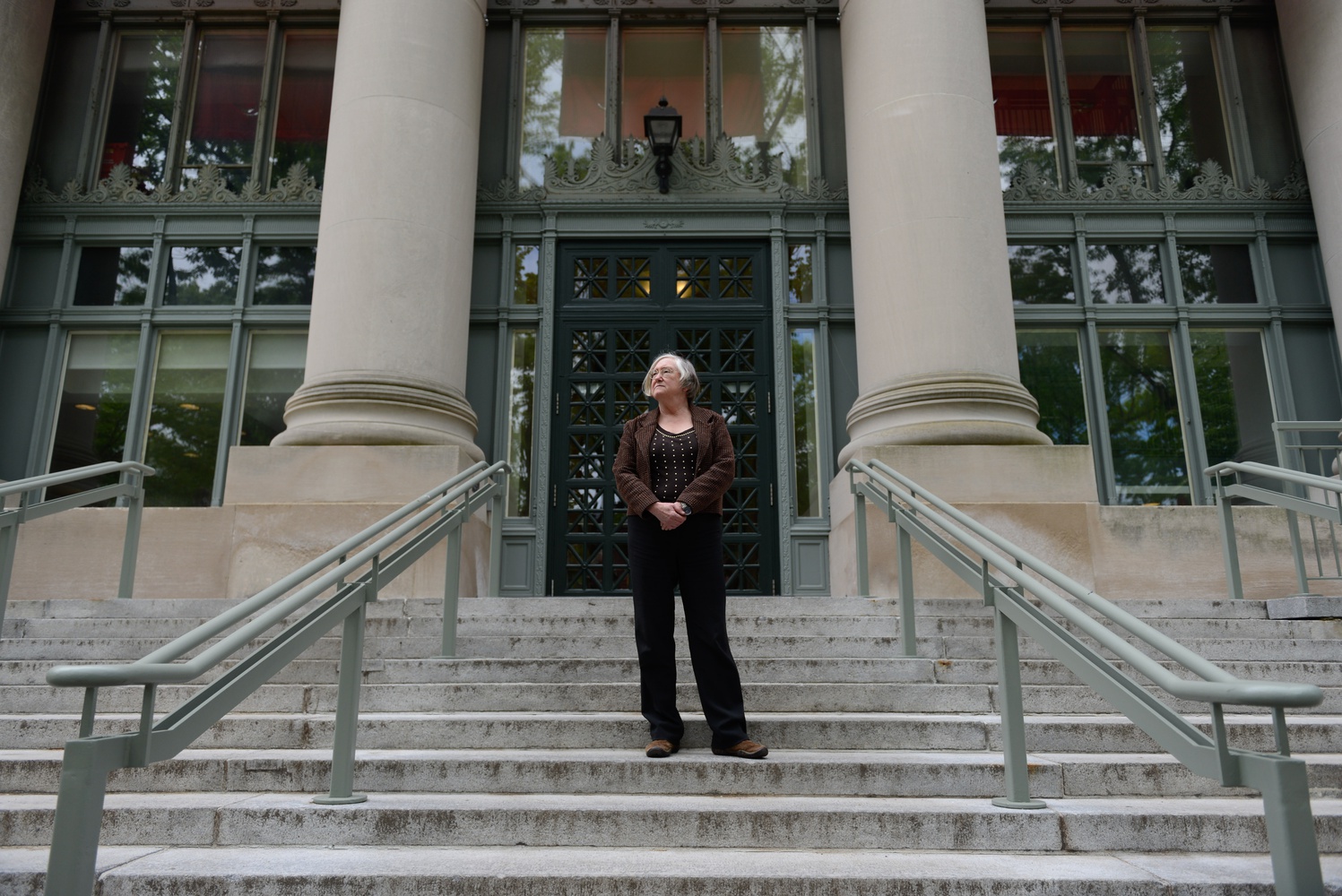 Halley on Steps | News | The Harvard Crimson