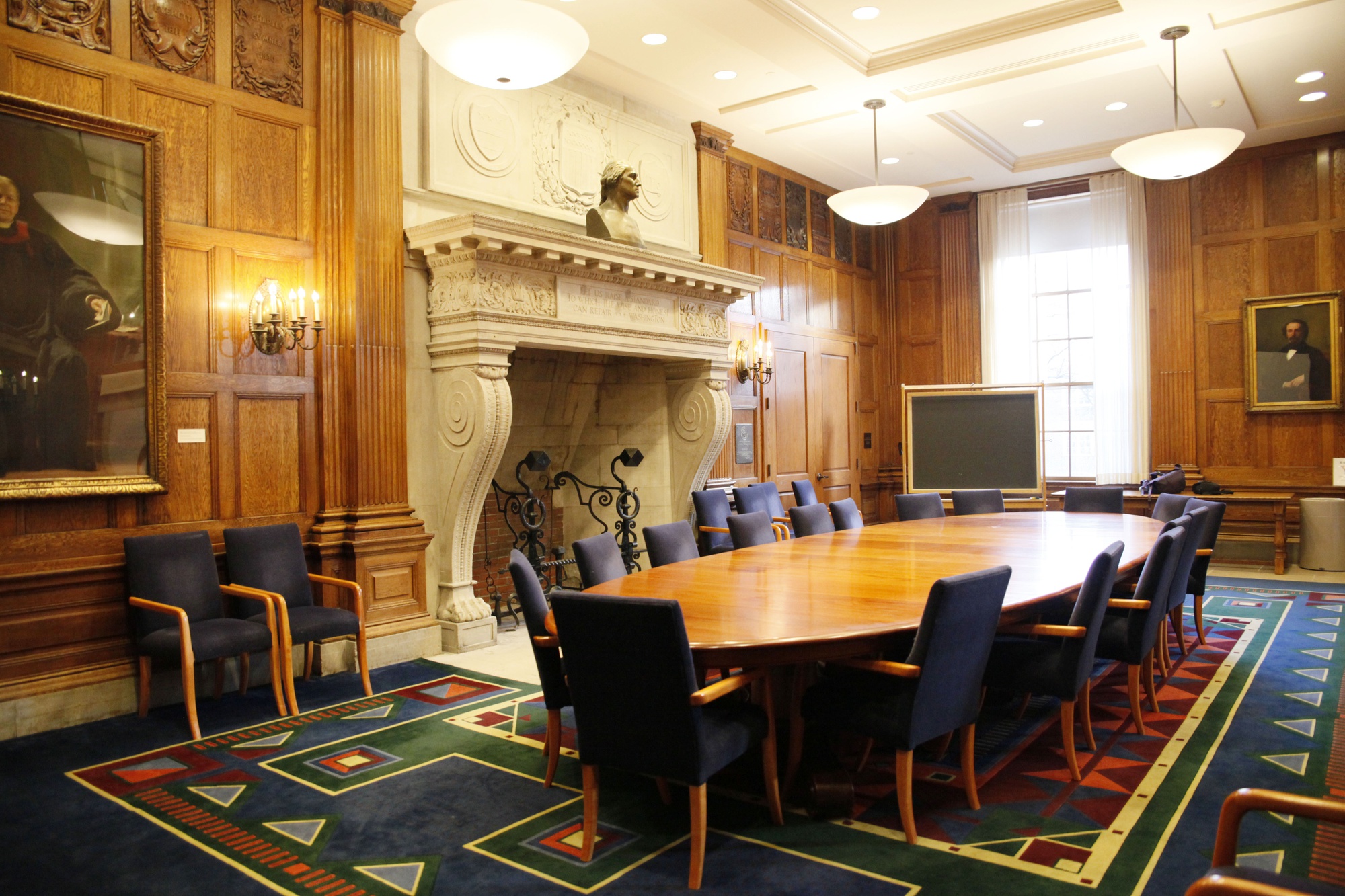 English Department Diversity Course Requirement Approved | News | The ...