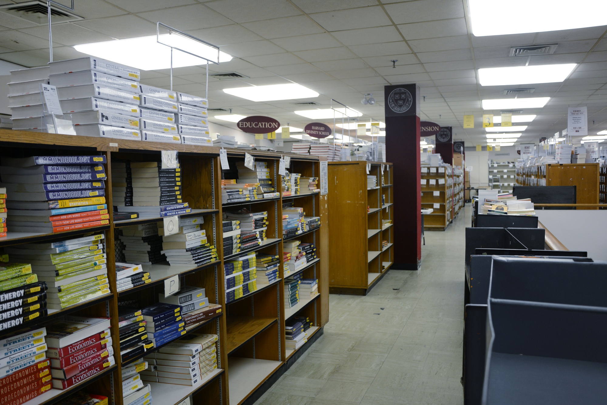 Students Praise Q Guide Questions on Textbook Prices | News | The ...