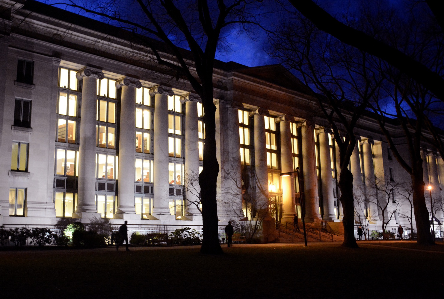Harvard Law School Admissions | News | The Harvard Crimson
