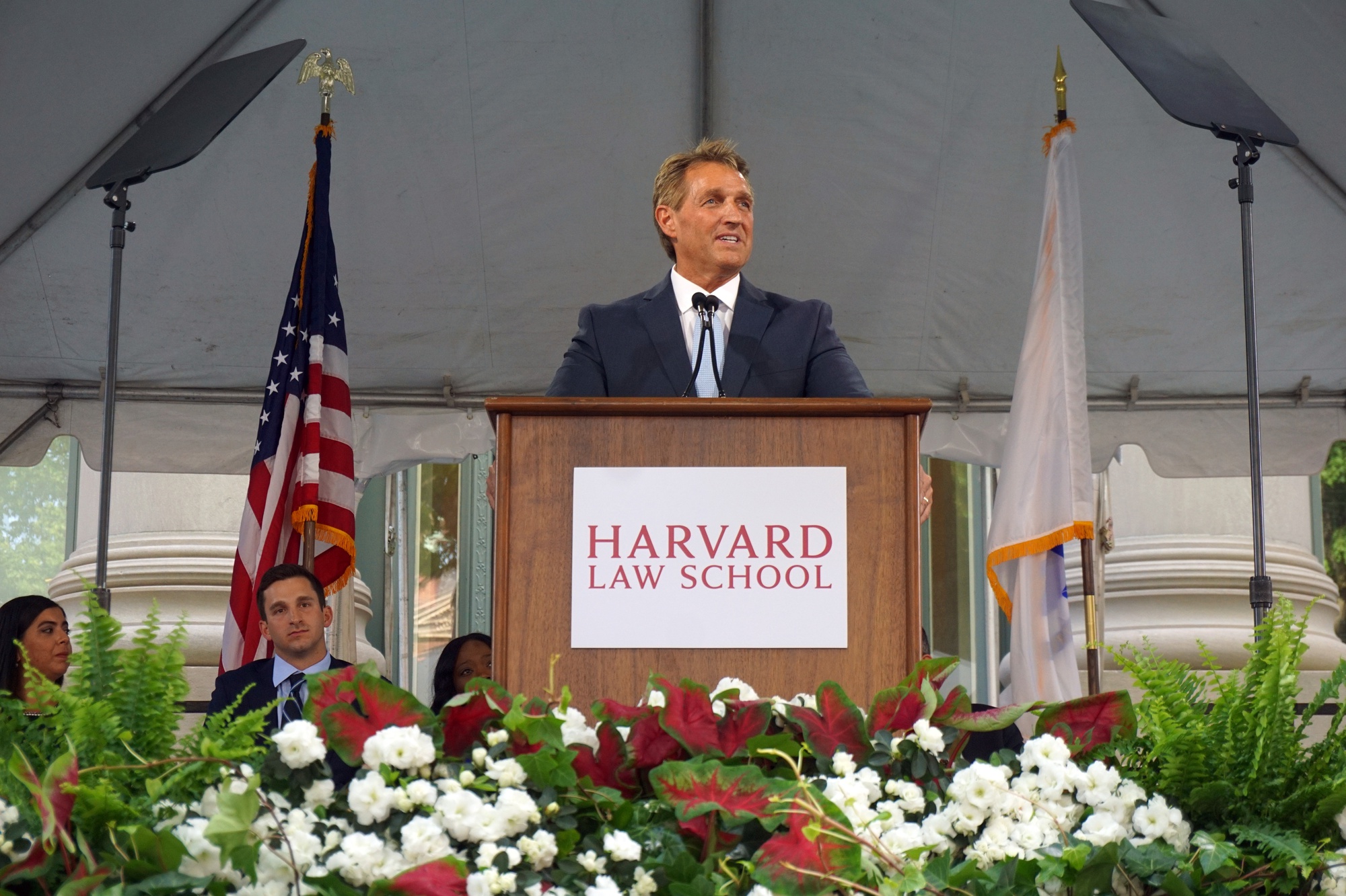 Senator Flake Speaks at Law School Class Day | News | The Harvard Crimson