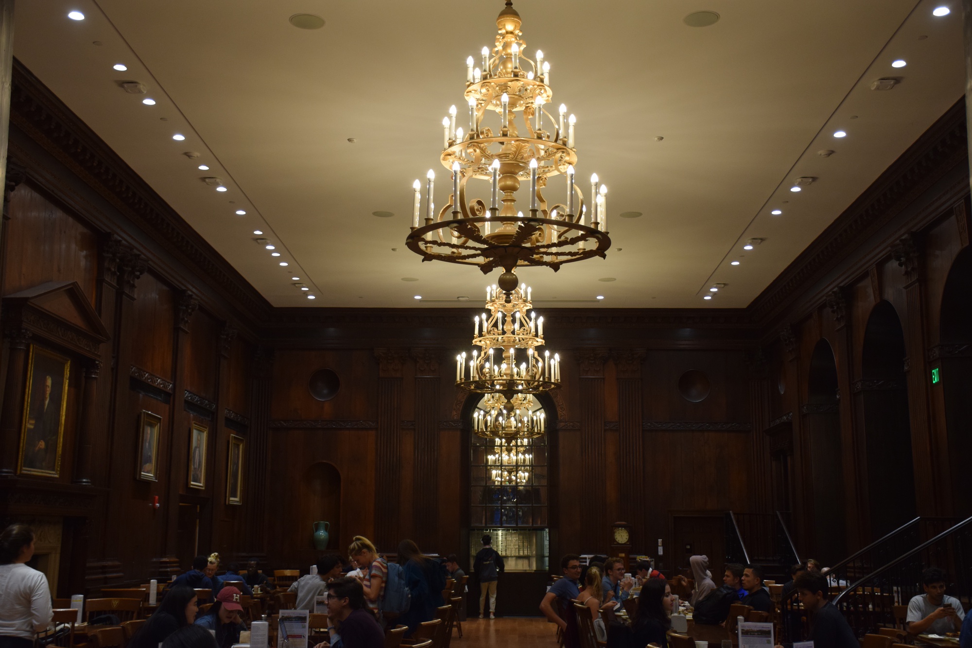 Dining Halls Will Open for Lunch 30 Minutes Earlier To Accommodate New ...