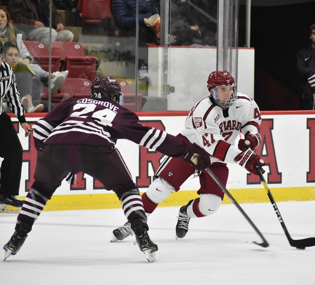 Men's Hockey Skates Past Colgate, 6-1 | Sports | The Harvard Crimson
