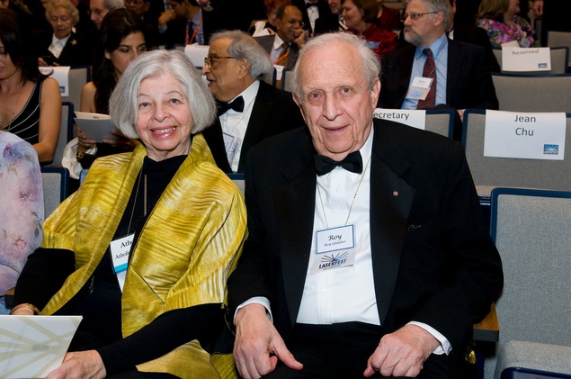 Roy Glauber, Harvard Physics Professor and Nobel Laureate, Dies at 93 ...