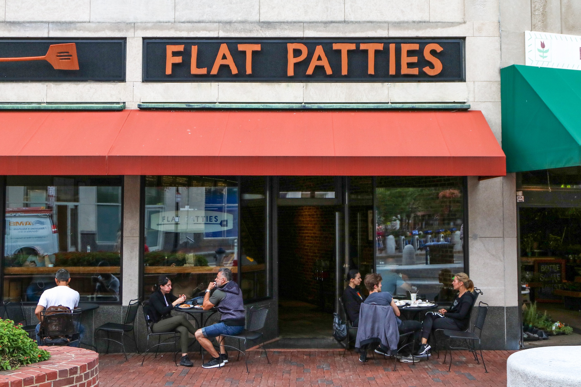 Flat Patties Flips Out of Harvard Square | News | The Harvard Crimson