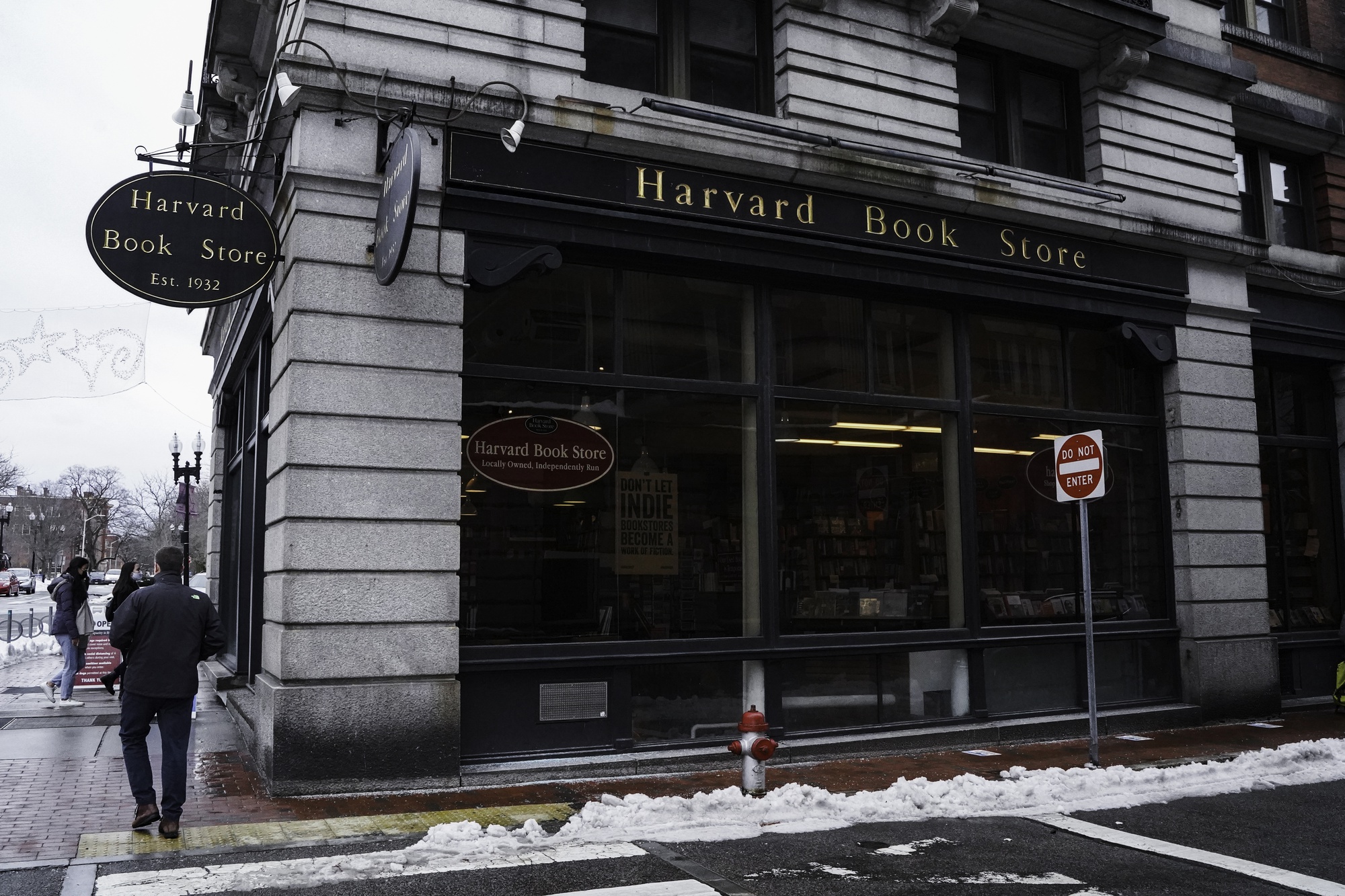 Harvard Square Businesses Welcome the Return of Students | News | The ...