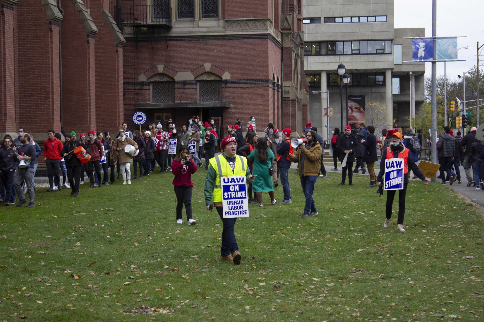 Strike Day 3: Demonstrators Interrupt Bacow’s Parents’ Weekend Speech ...