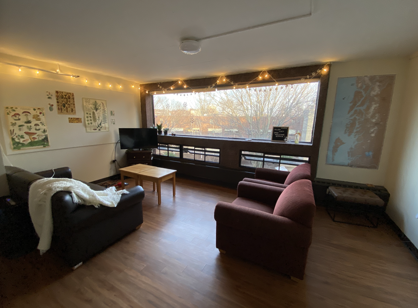 Mather 2022 Common Room | Flyby | The Harvard Crimson