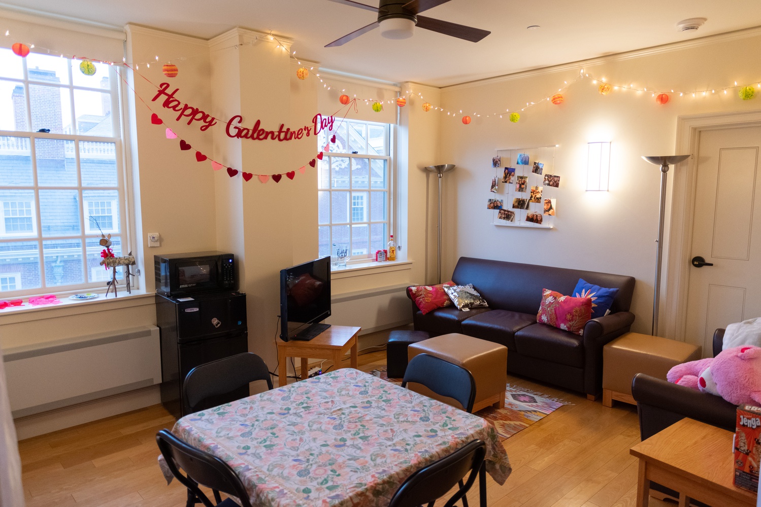 Winthrop 2022 Common Room | Flyby | The Harvard Crimson