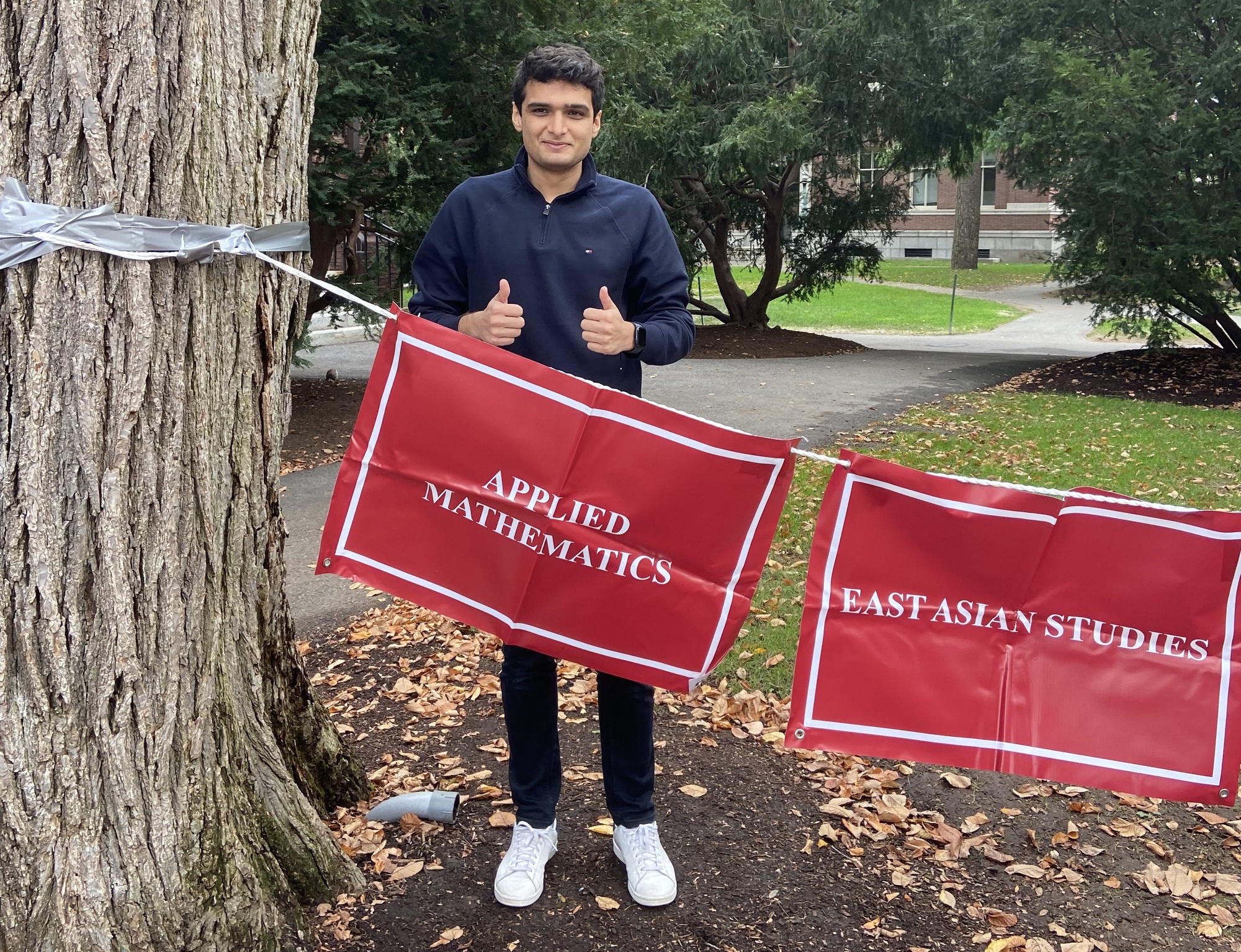 Harvard Sophomores Flock To Concentration Declaration Day For Pizza