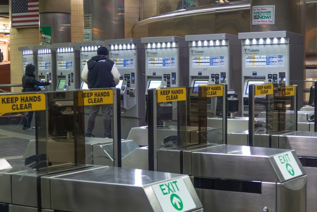 MBTA to Launch Tap to Pay Card Readers in August | News | The Harvard ...