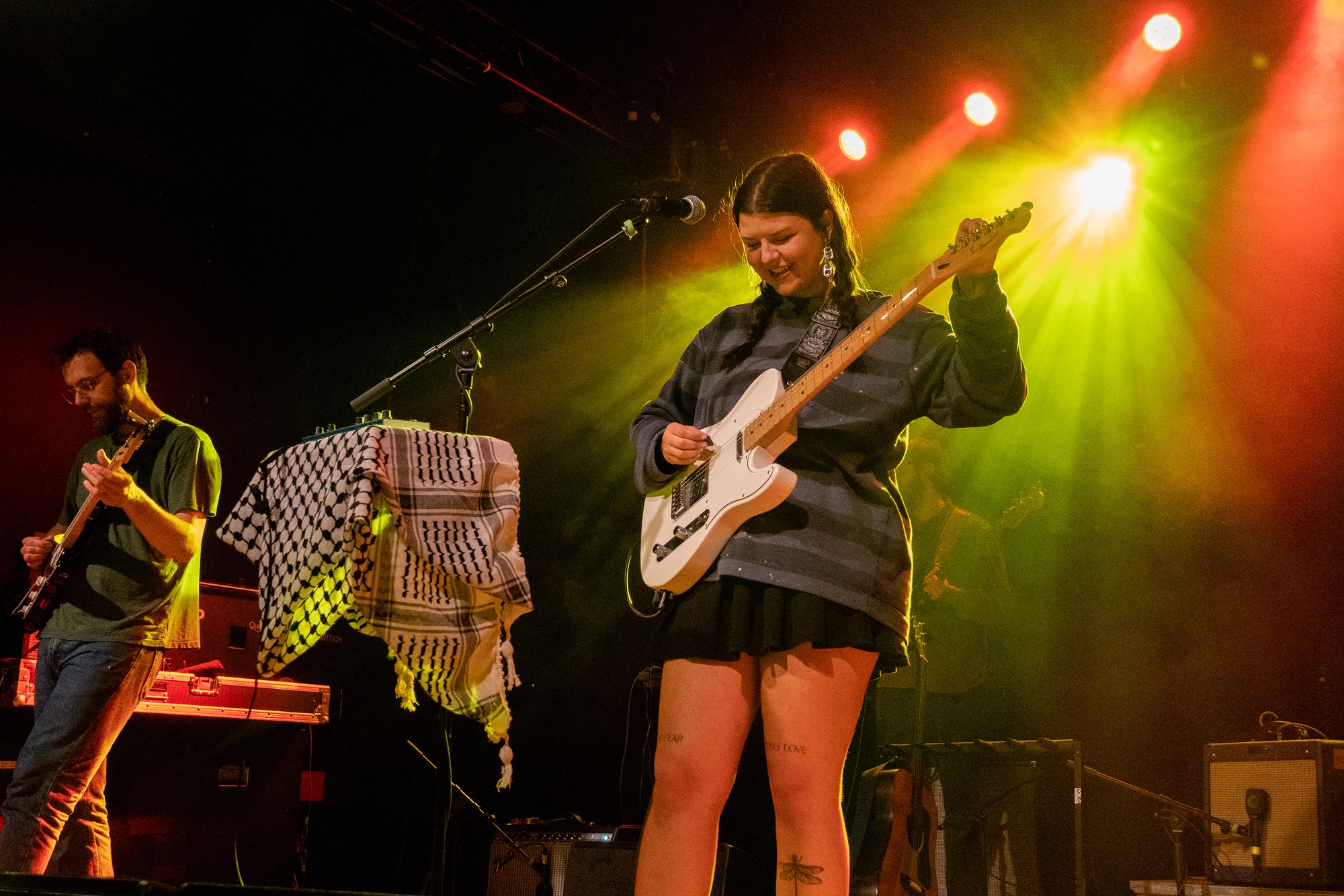 In Photos: Eliza McLamb Live in Cambridge | Arts | The Harvard Crimson