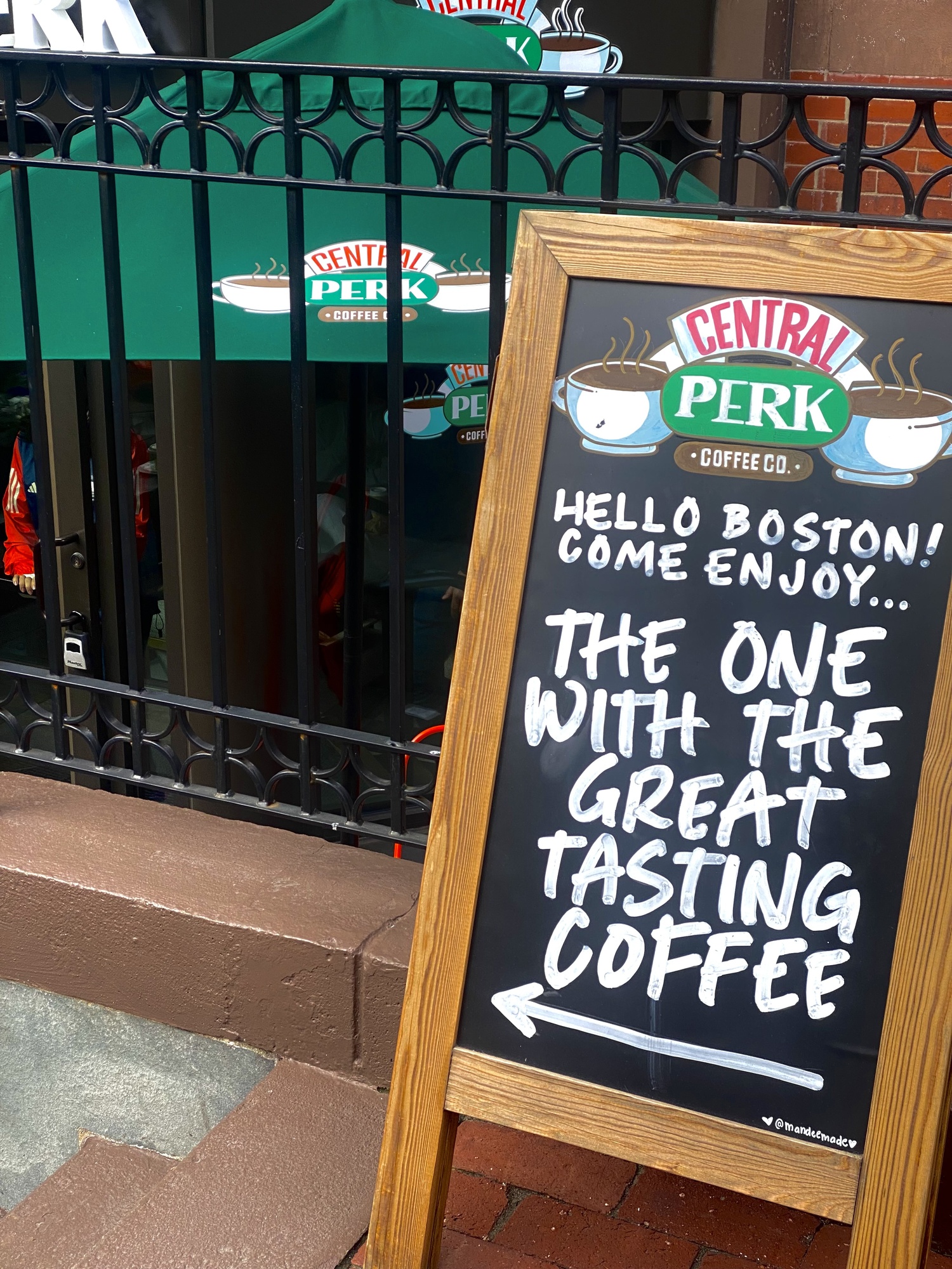 Central Perk Review: The One with the Disappointing ‘Friends ...